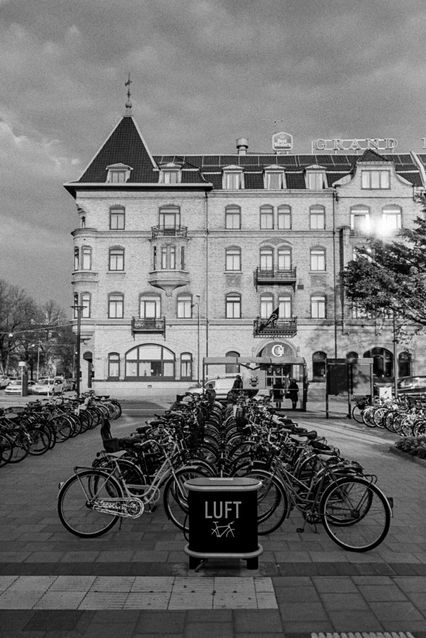 Beispielbilder: Kodak Tri-X 400 KB @ ISO 320/26° in SPUR ACUROL-N 1+200 ...